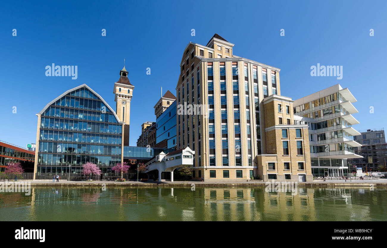 Bnp paribas building paris hi-res stock photography and images - Alamy