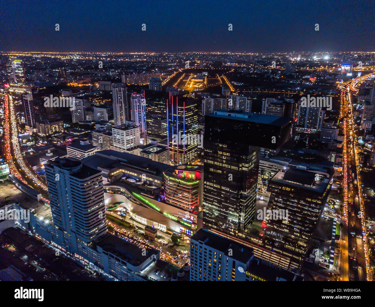 Ploenchit center hi-res stock photography and images - Alamy
