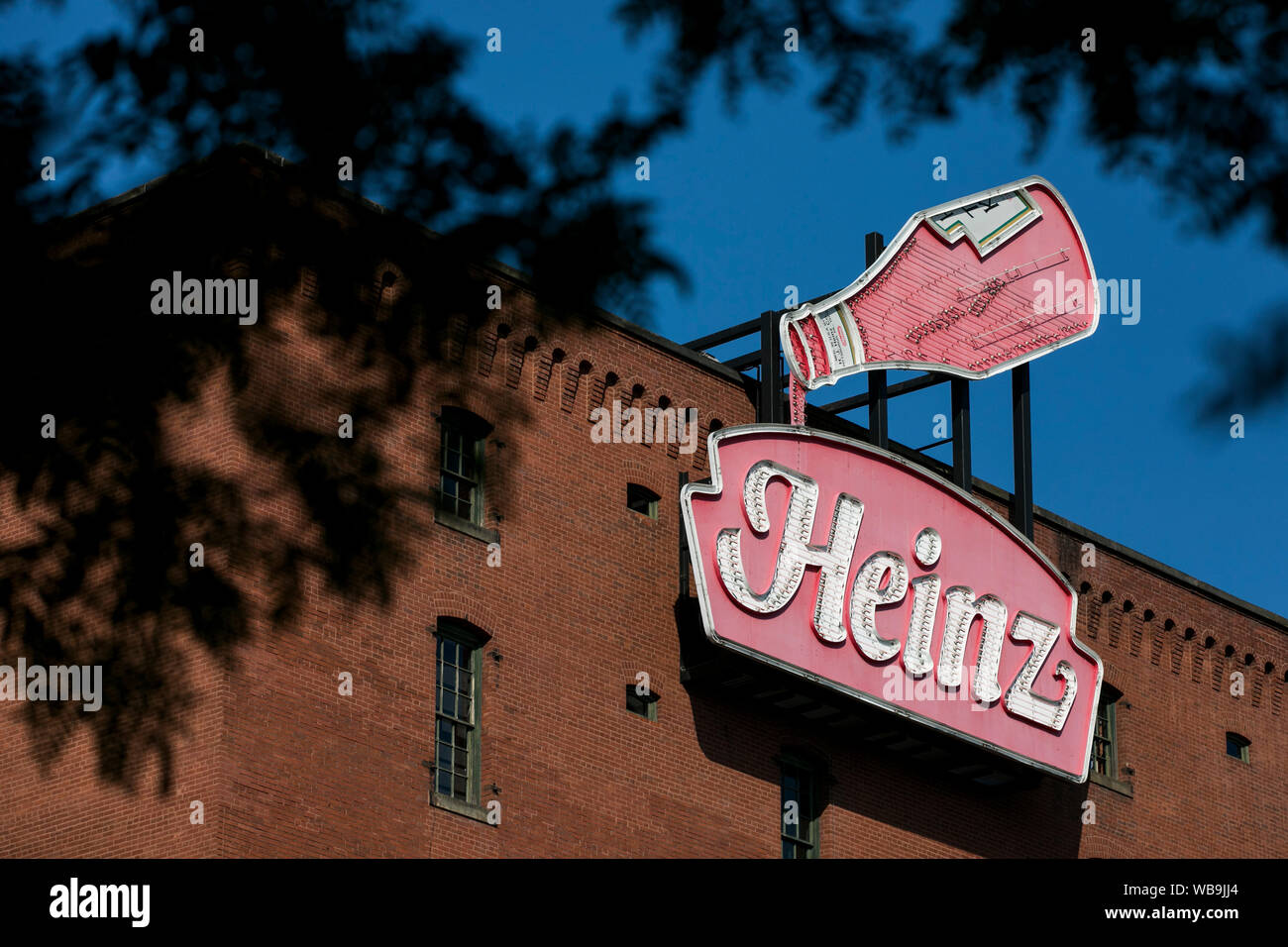 Vintage heinz ketchup hi-res stock photography and images - Alamy