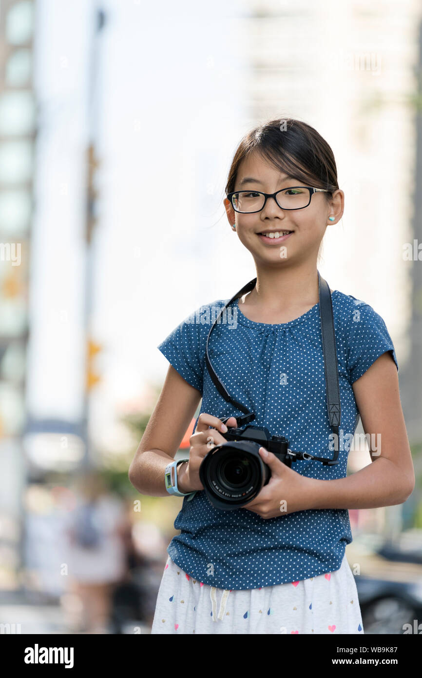 Female photographer portrait camera hi-res stock photography and images ...
