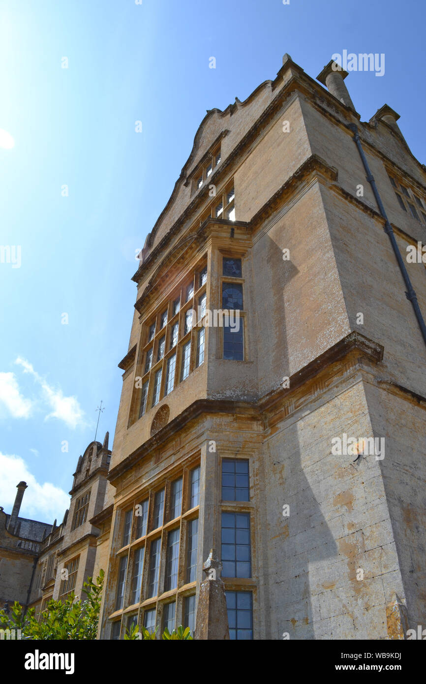 Perspective of architecture hi-res stock photography and images - Alamy