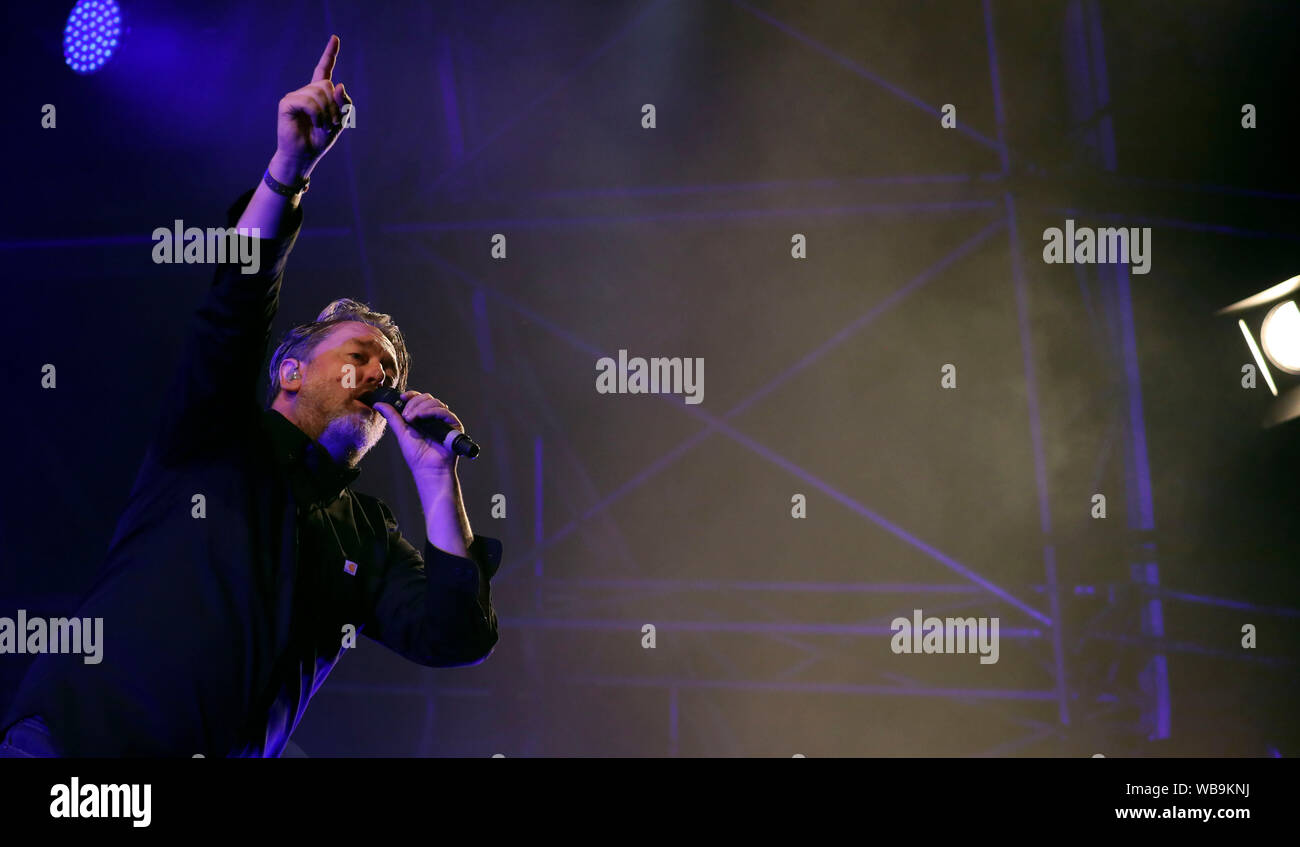 Guy Garvey of Elbow performing during The Big Feastival at Churchill ...