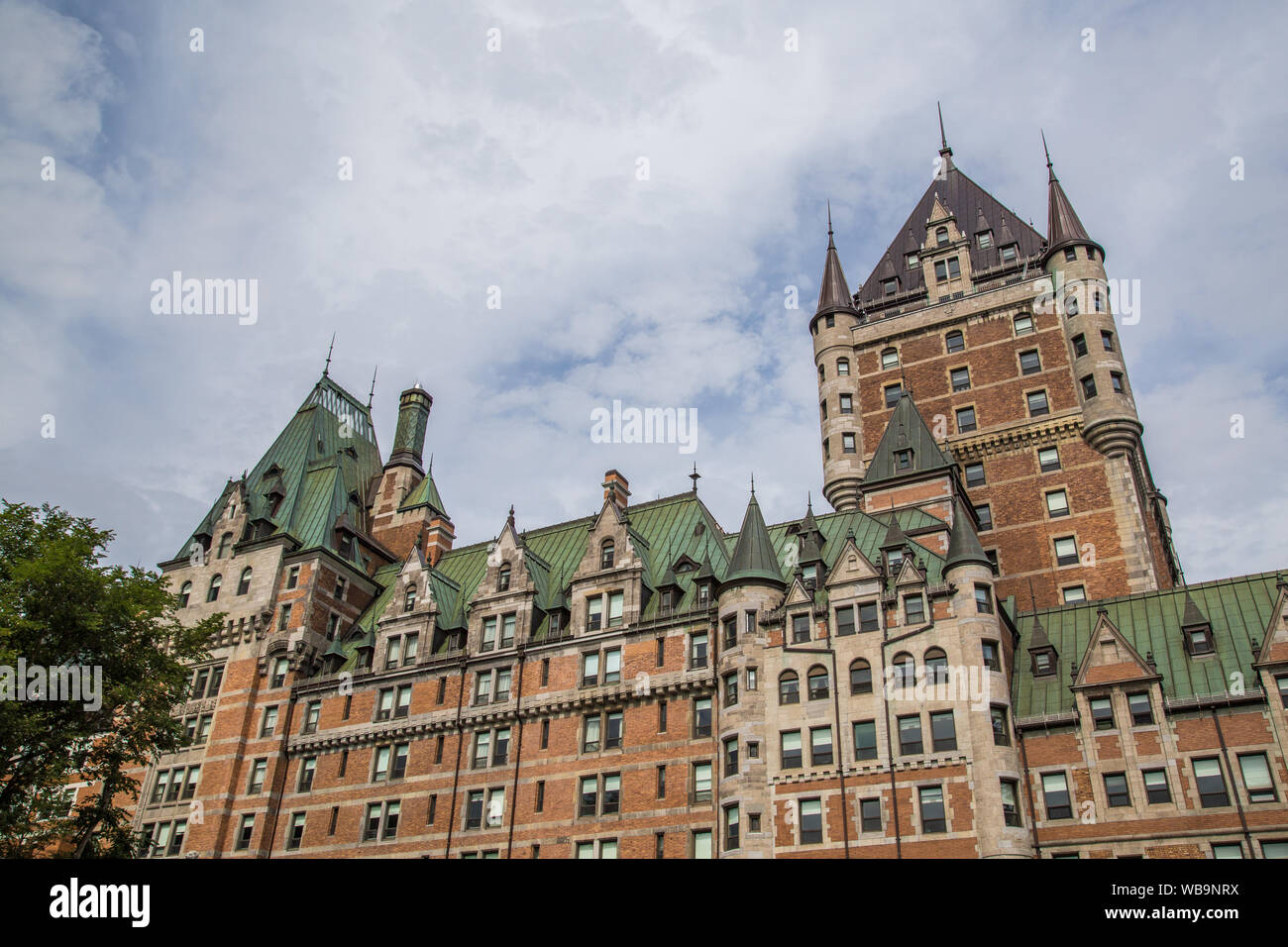 Chateau frontenac hi-res stock photography and images - Alamy