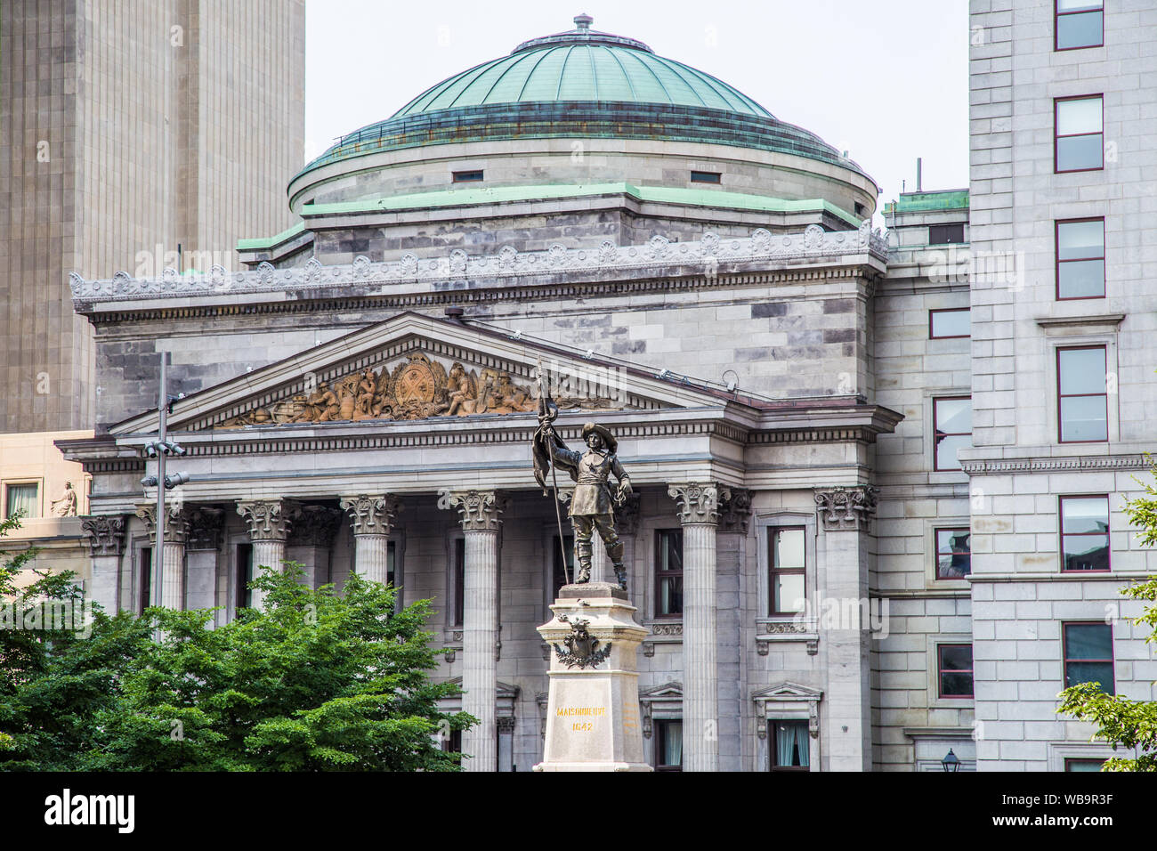 City street views of Montreal in Canada Stock Photo - Alamy