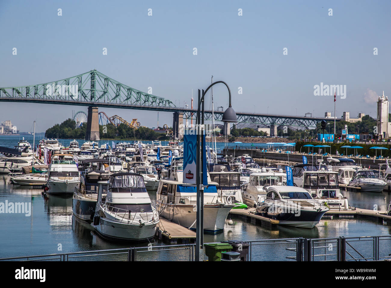 City street views of Montreal in Canada Stock Photo - Alamy