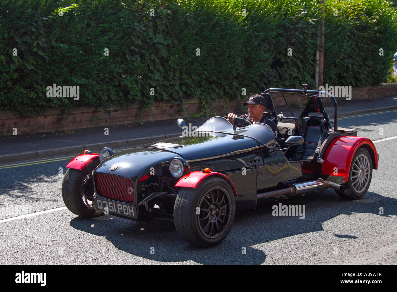 Red Black Haynes Roadster Ormskirk MotorFest event with kit cars ...