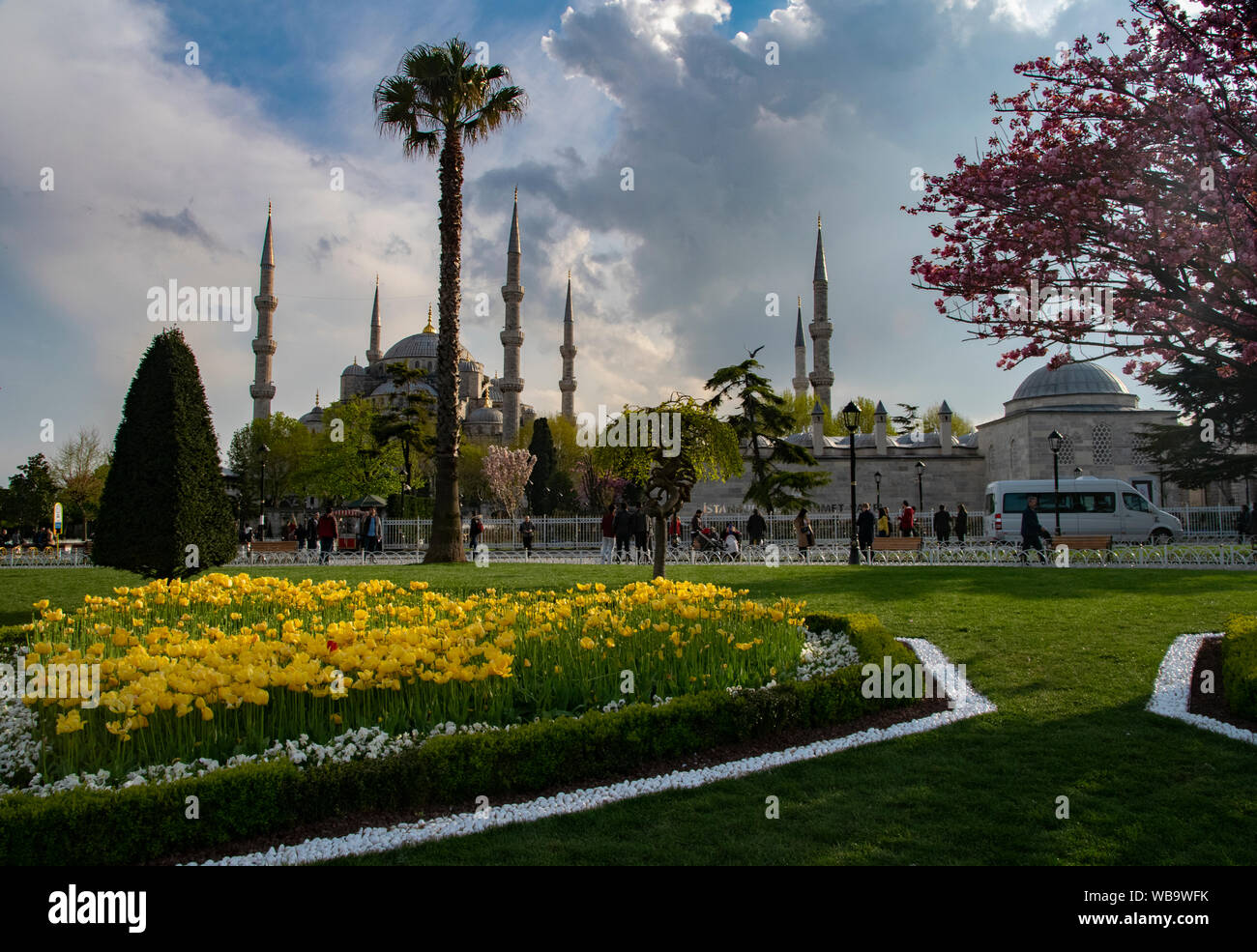 Ottoman tulip garden hi-res stock photography and images - Alamy