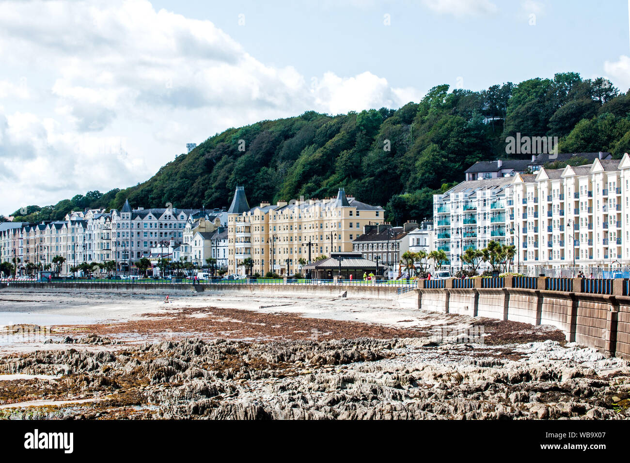 Beach and promenade, Douglas, Isle of Man Stock Photo - Alamy