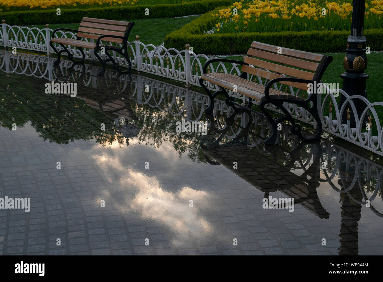Bench reflection in İstanbul Sultanahmet Stock Photo - Alamy