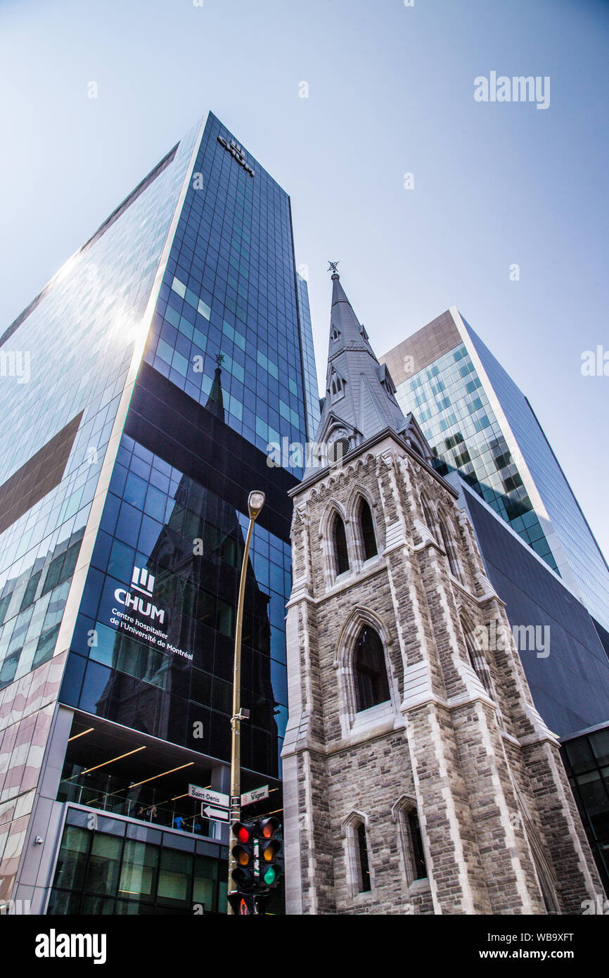 Tourism bus montreal hi-res stock photography and images - Alamy