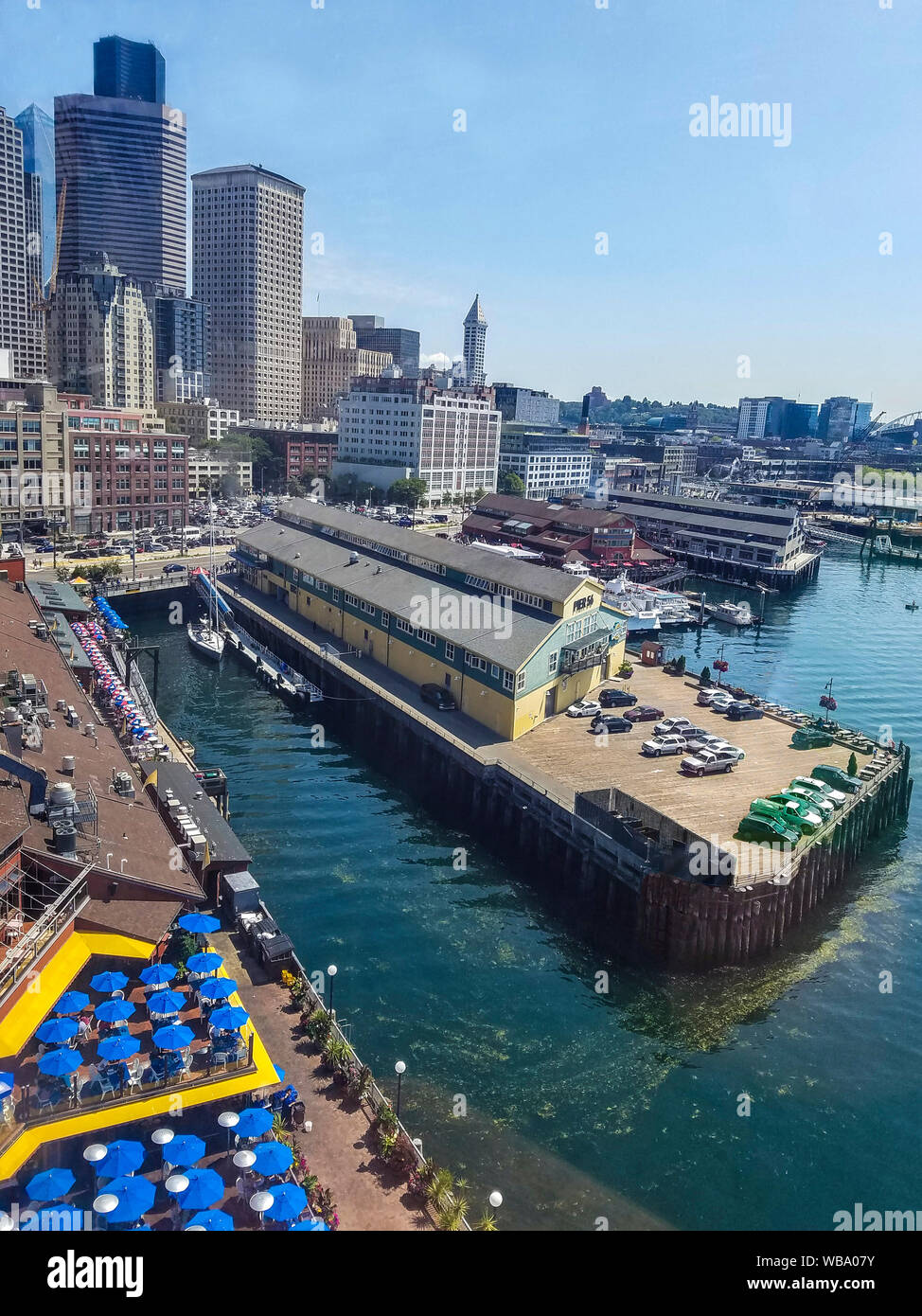 Pier 56 seattle hi-res stock photography and images - Alamy