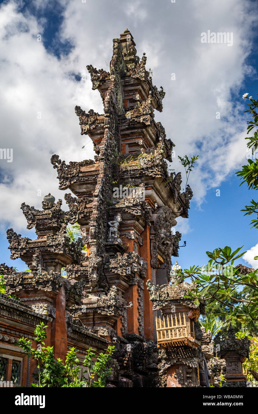 Ubud temple hi-res stock photography and images - Alamy