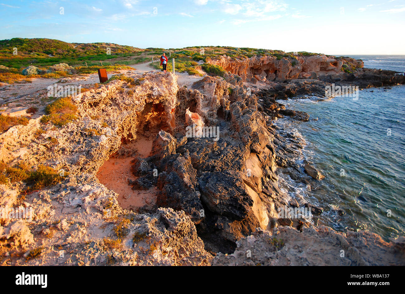 Point Peron, limestone cliffs. Cape Peron, Rockingham, Cockburn Sound ...