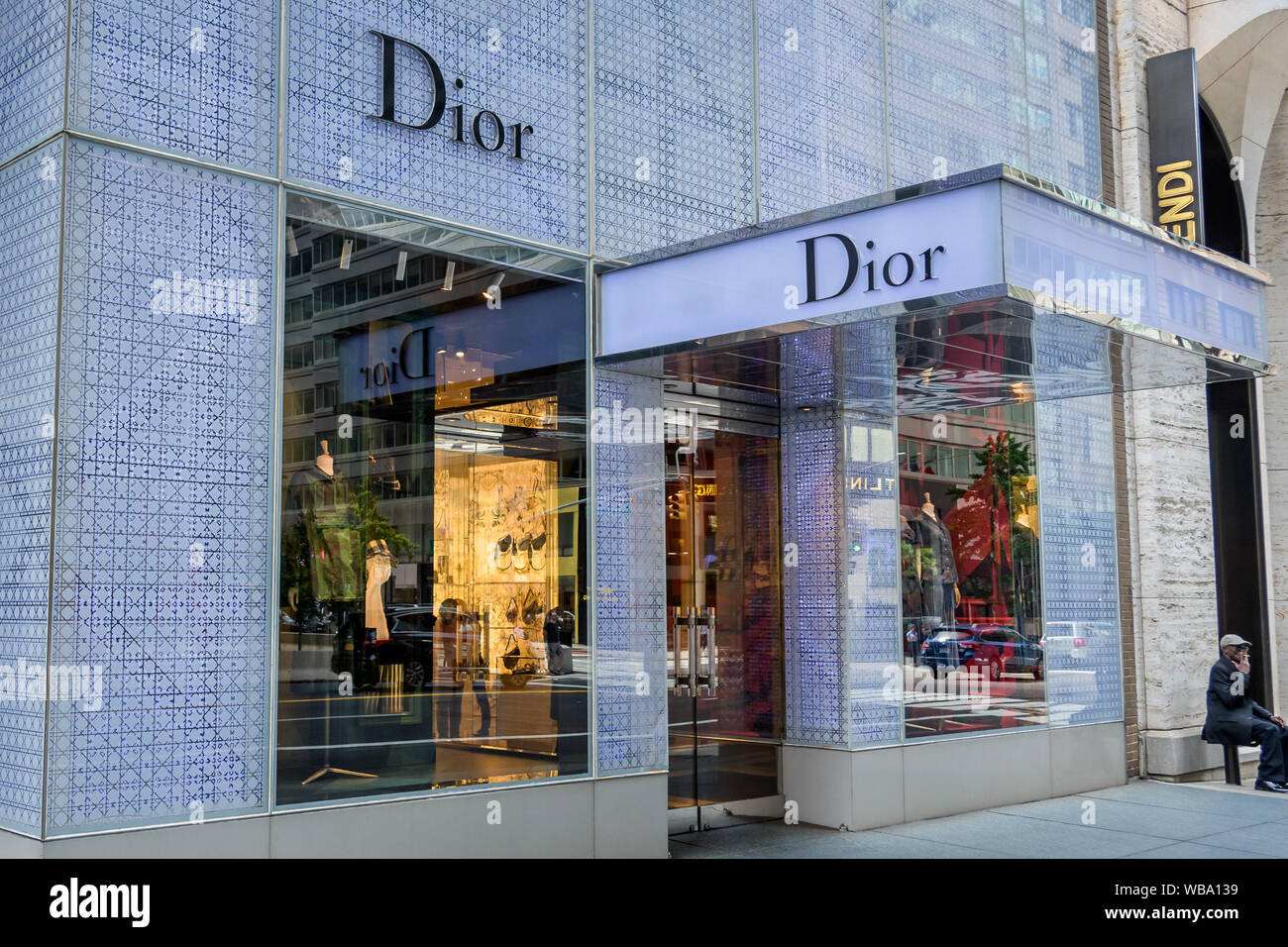 Luxury brands store dior hi-res stock photography and images - Alamy