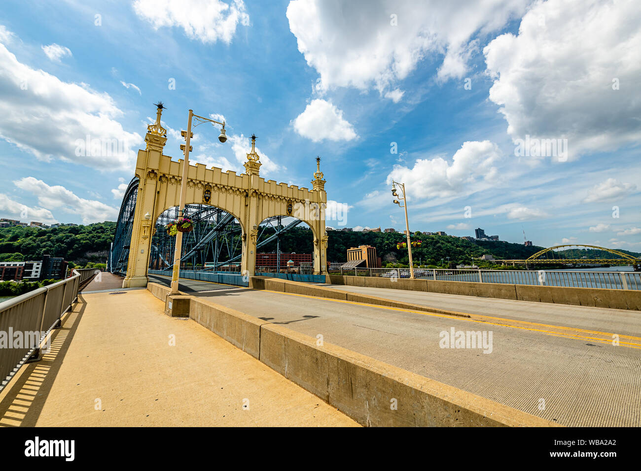 Smithfield bridge hi-res stock photography and images - Alamy