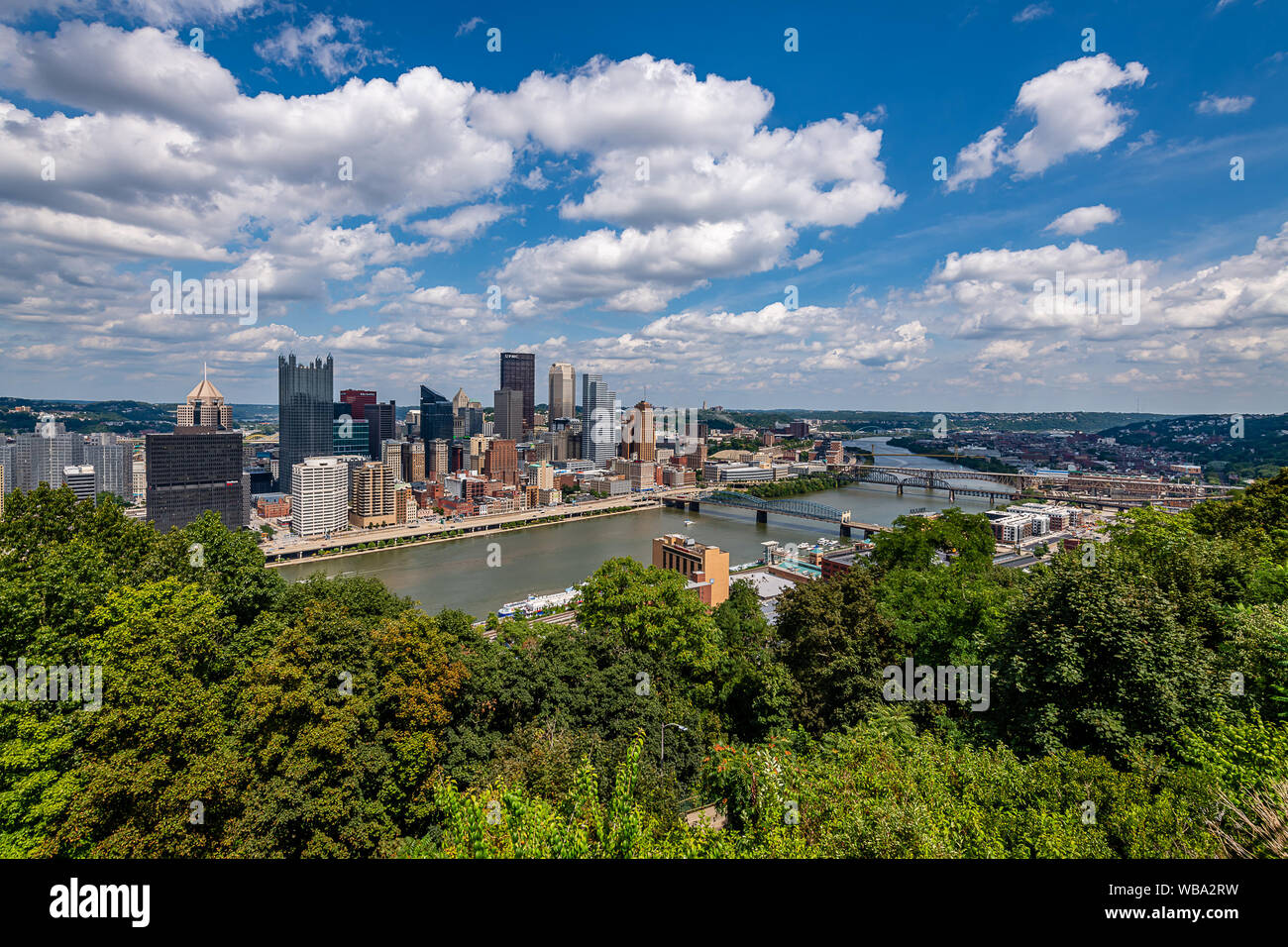 Pittsburgh skyline hi-res stock photography and images - Alamy