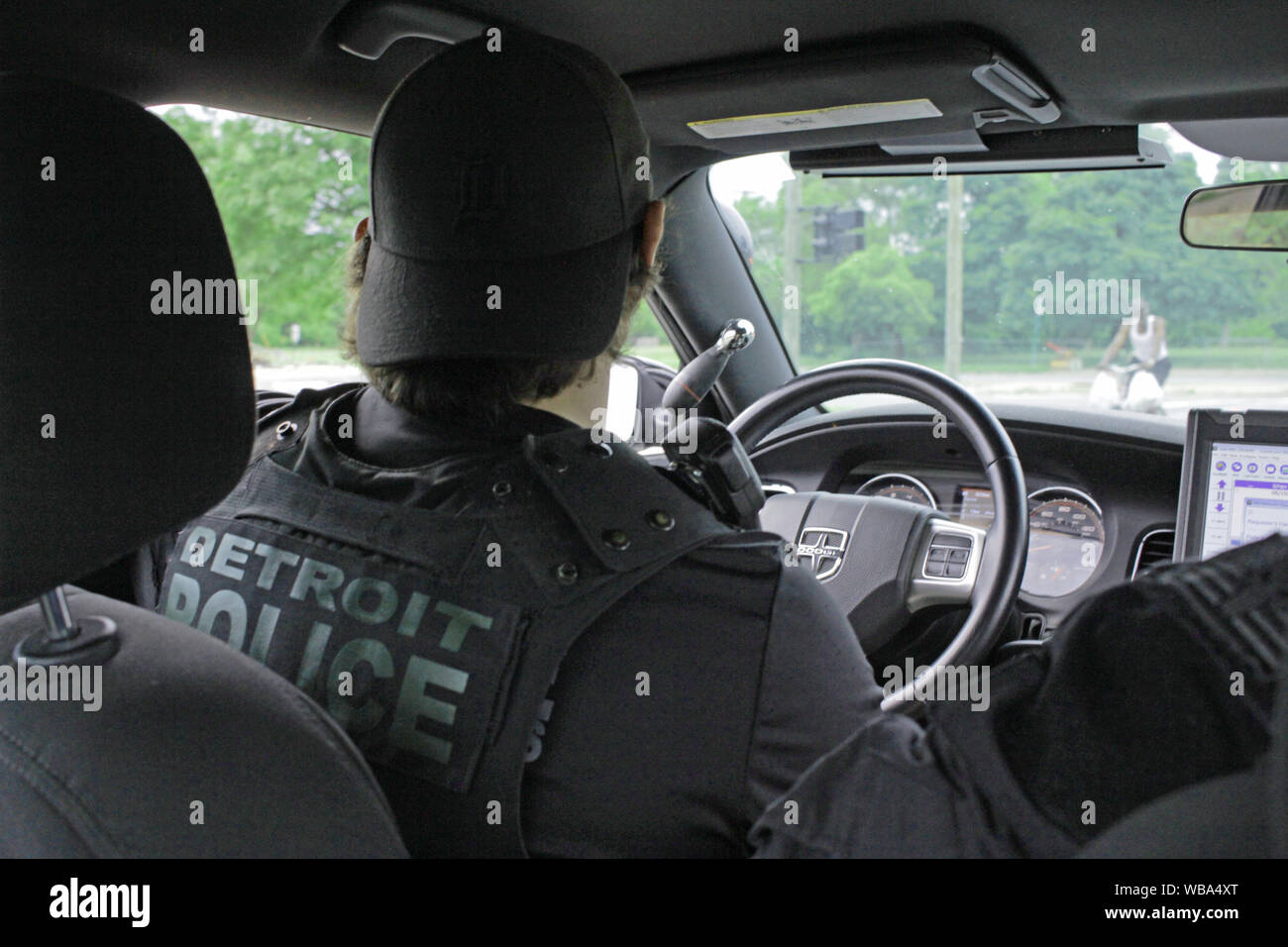 Detroit Special Ops police officers patrol the streets in Detroit ...