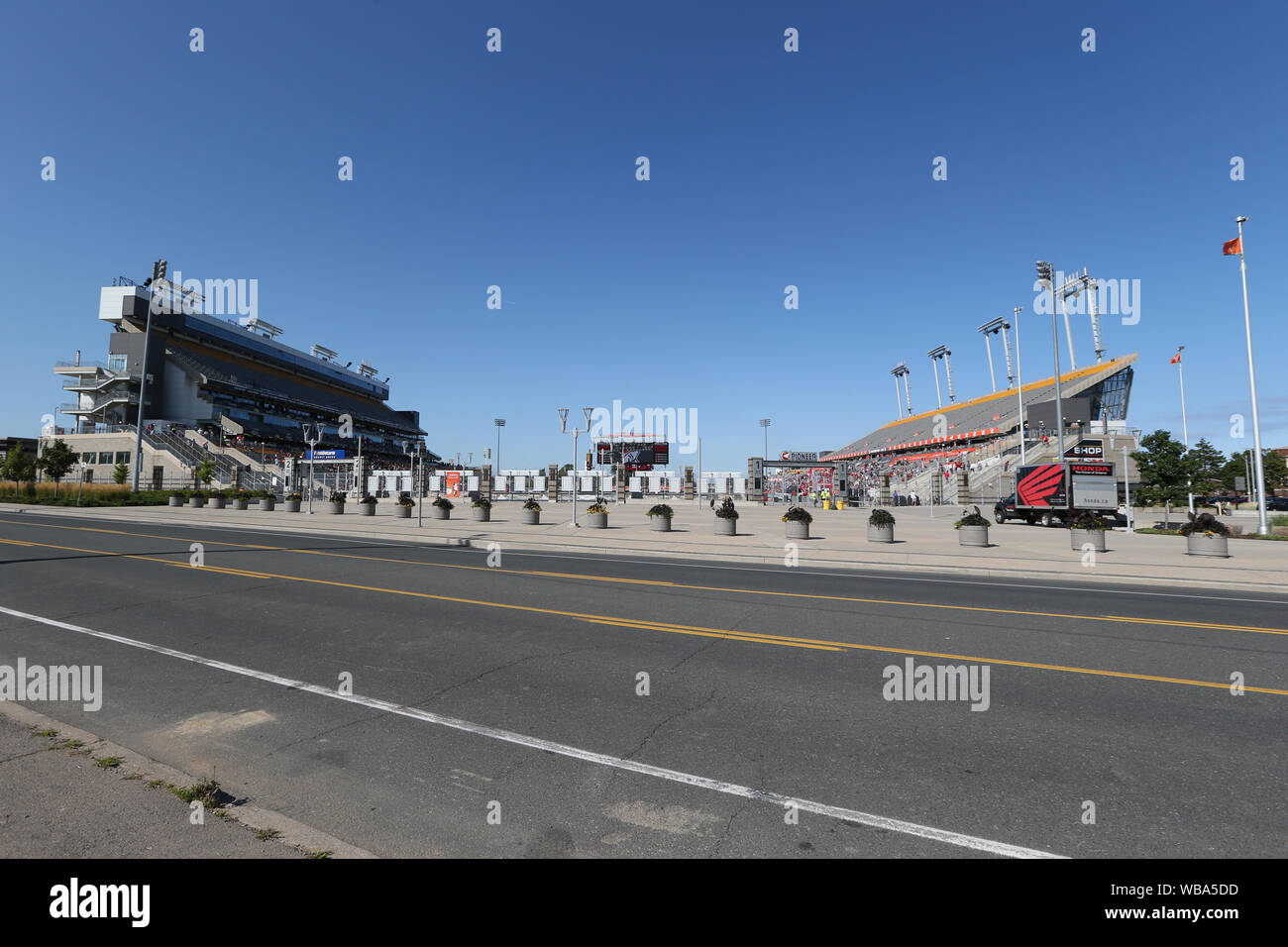 Football cfl field hi-res stock photography and images - Alamy