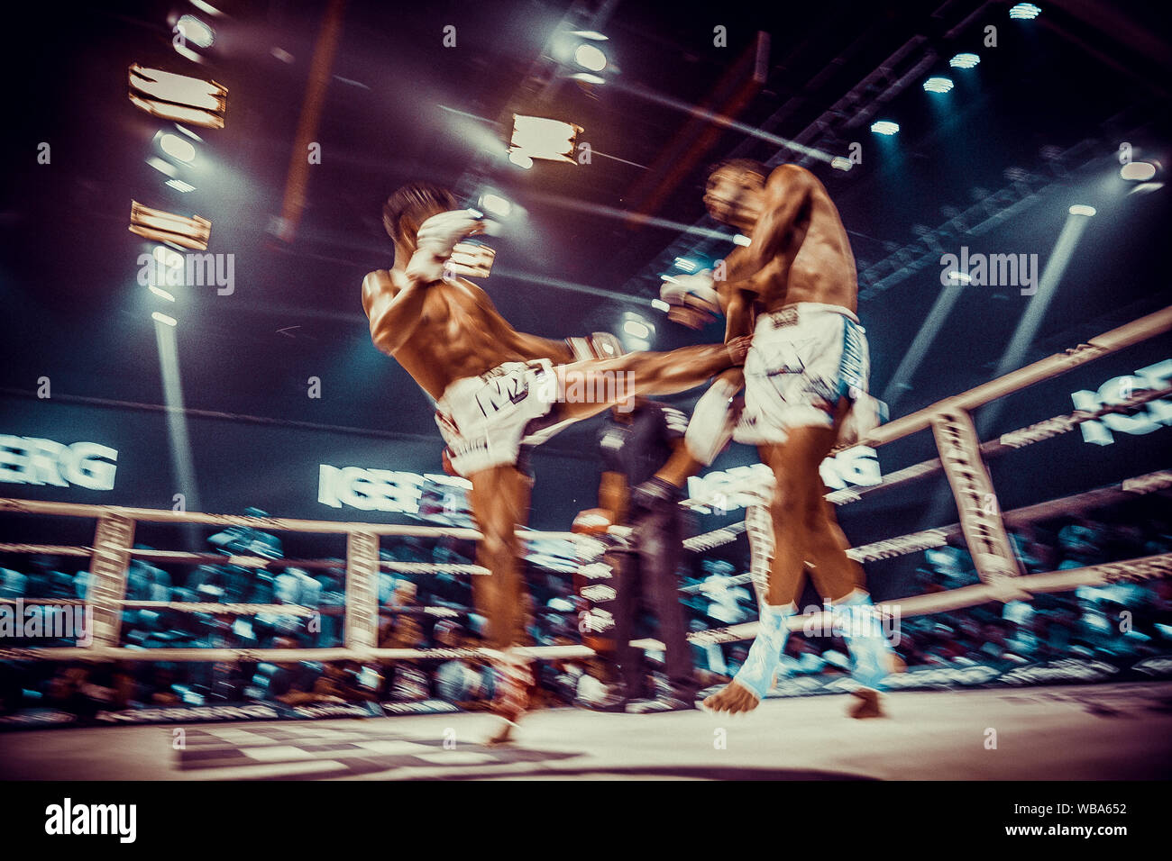 Traditional muay thai fight hi-res stock photography and images - Alamy