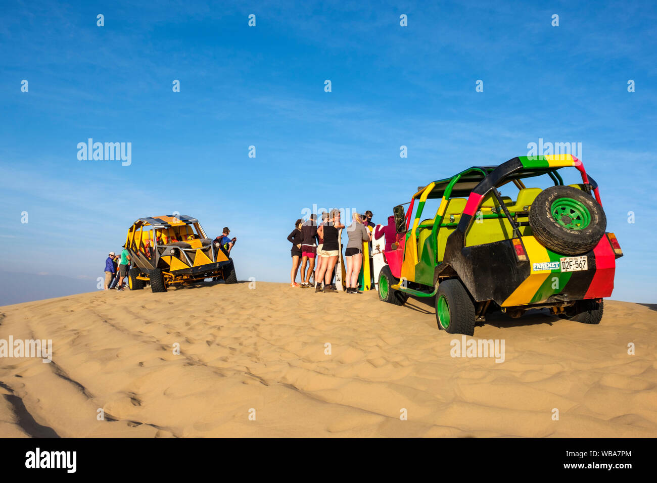 Dune buggies with tourists, Huacachina desert oasis, Ica, Peru Stock ...