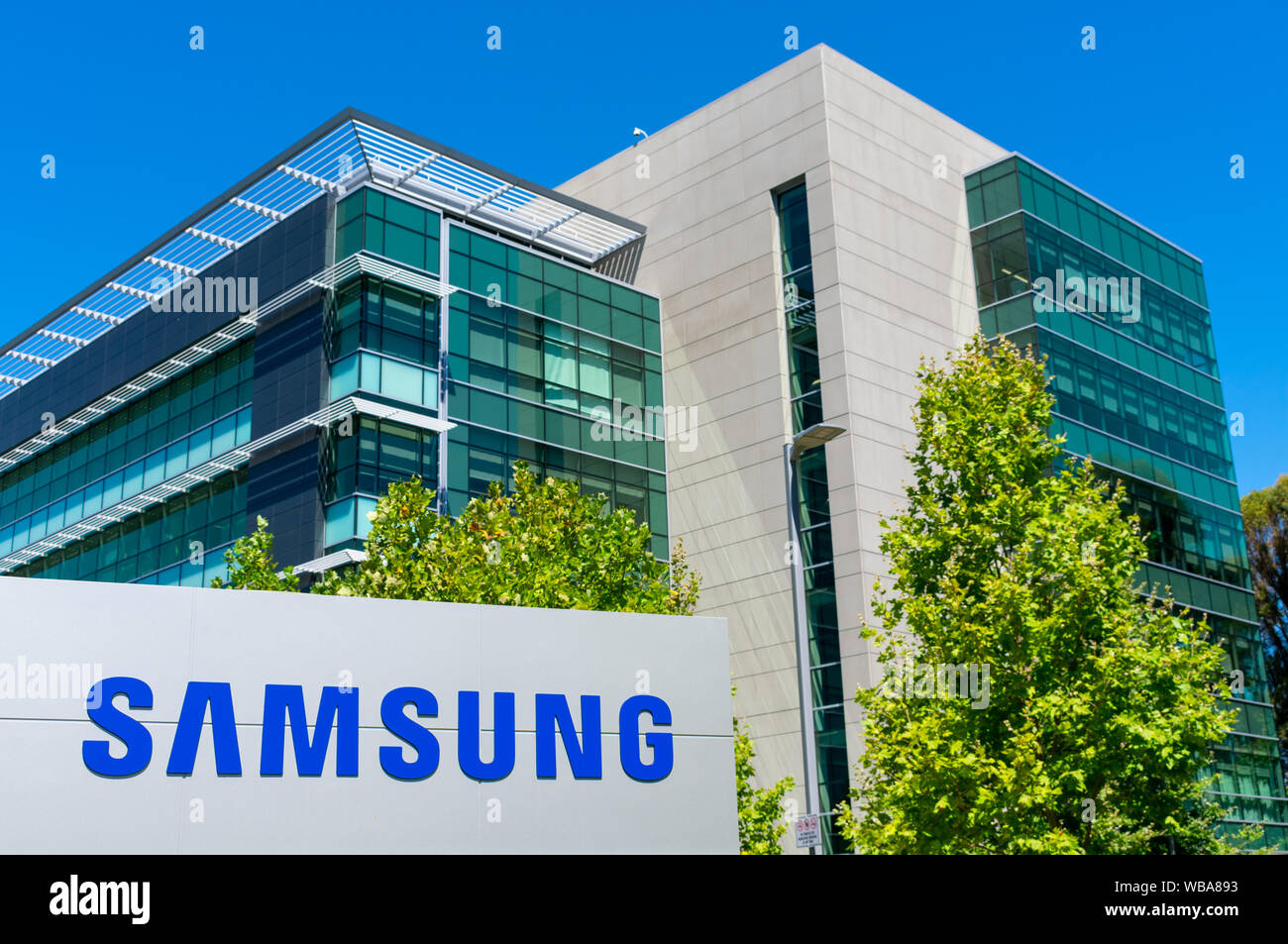 Samsung Company Stock Photos & Samsung Company Stock Images - Alamy