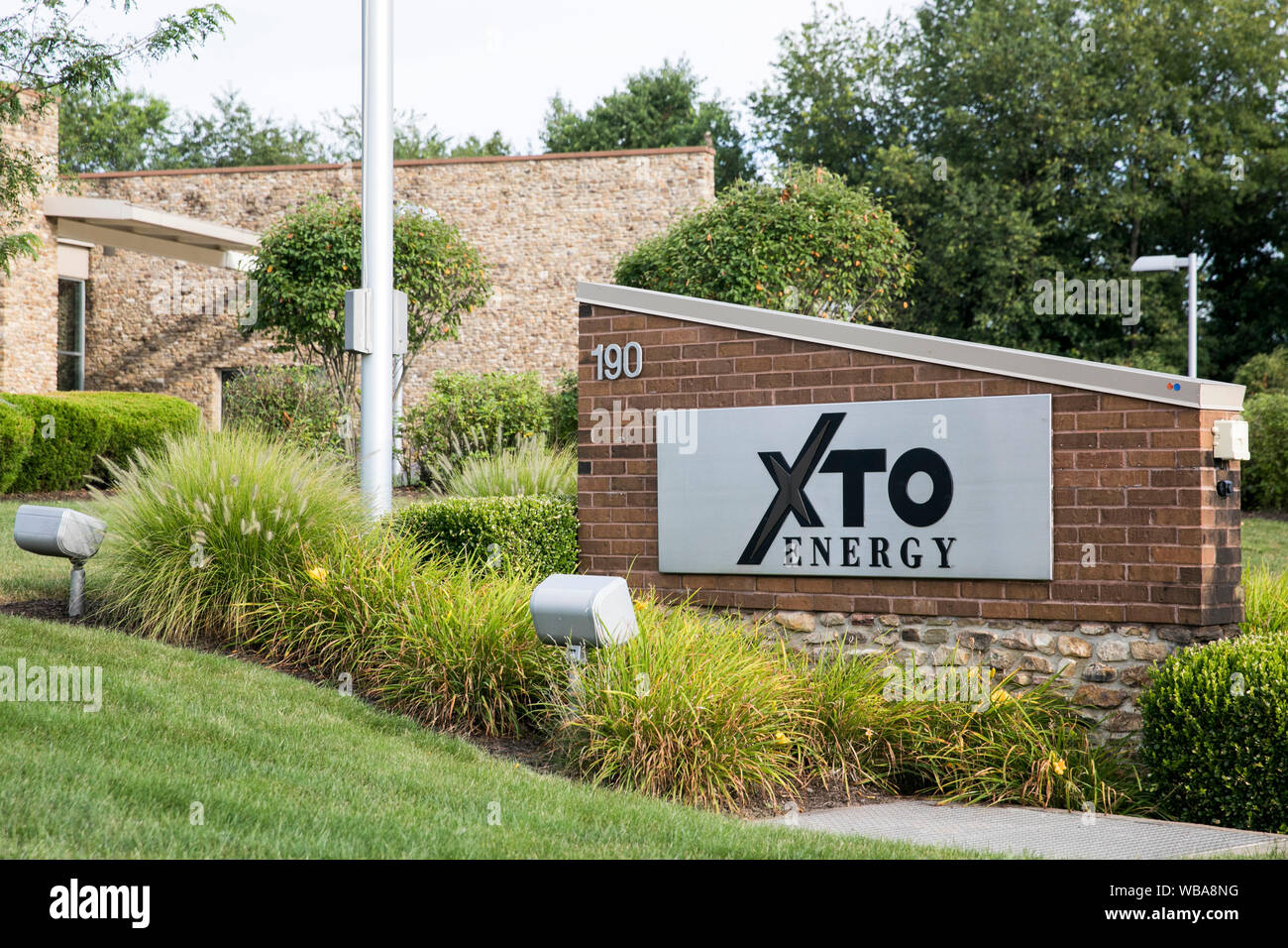 Xto business company logo hi-res stock photography and images - Alamy