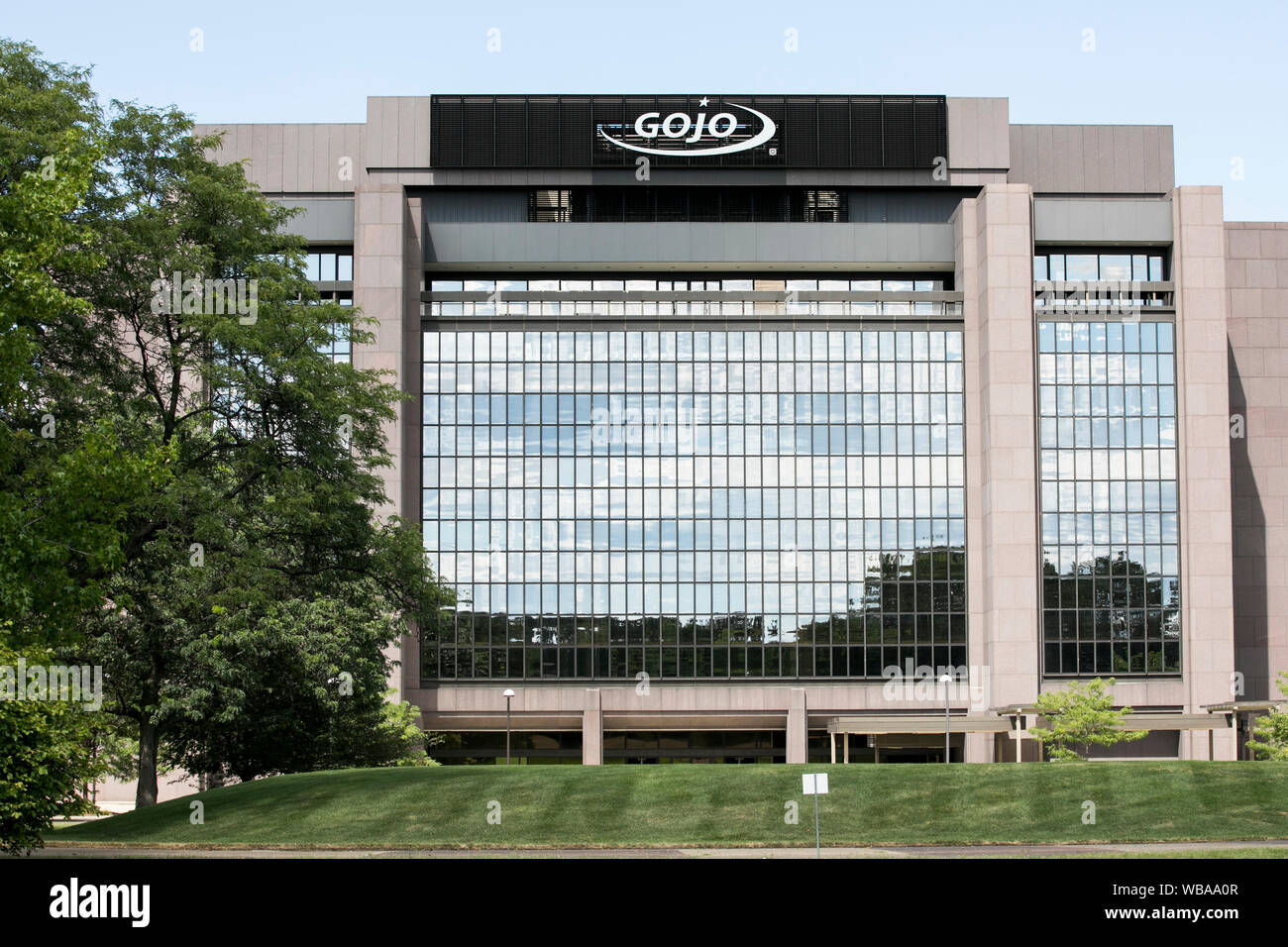 Gojo industries hi-res stock photography and images - Alamy