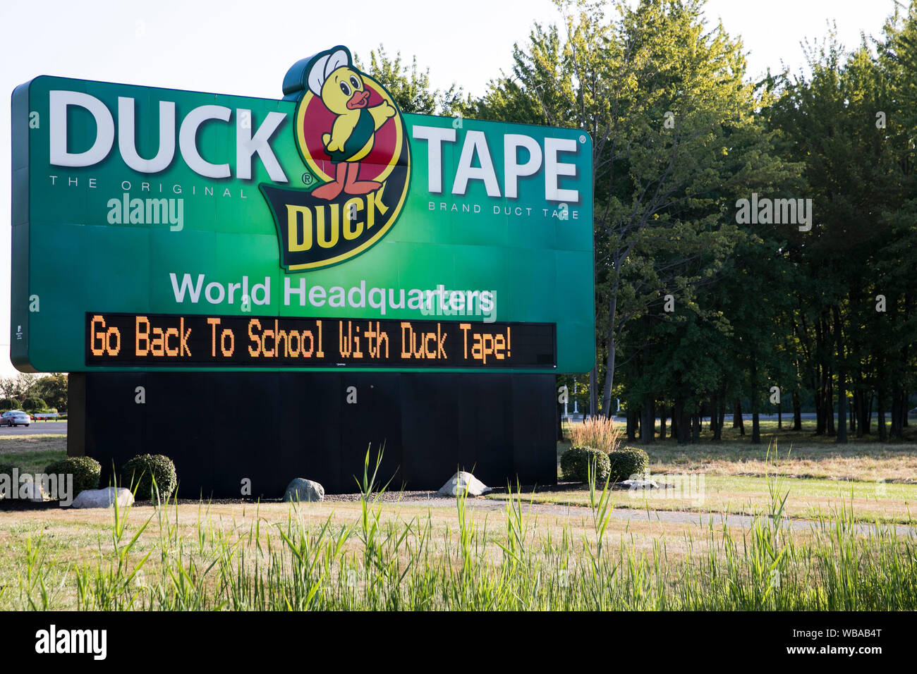 Duck logo hi-res stock photography and images - Alamy