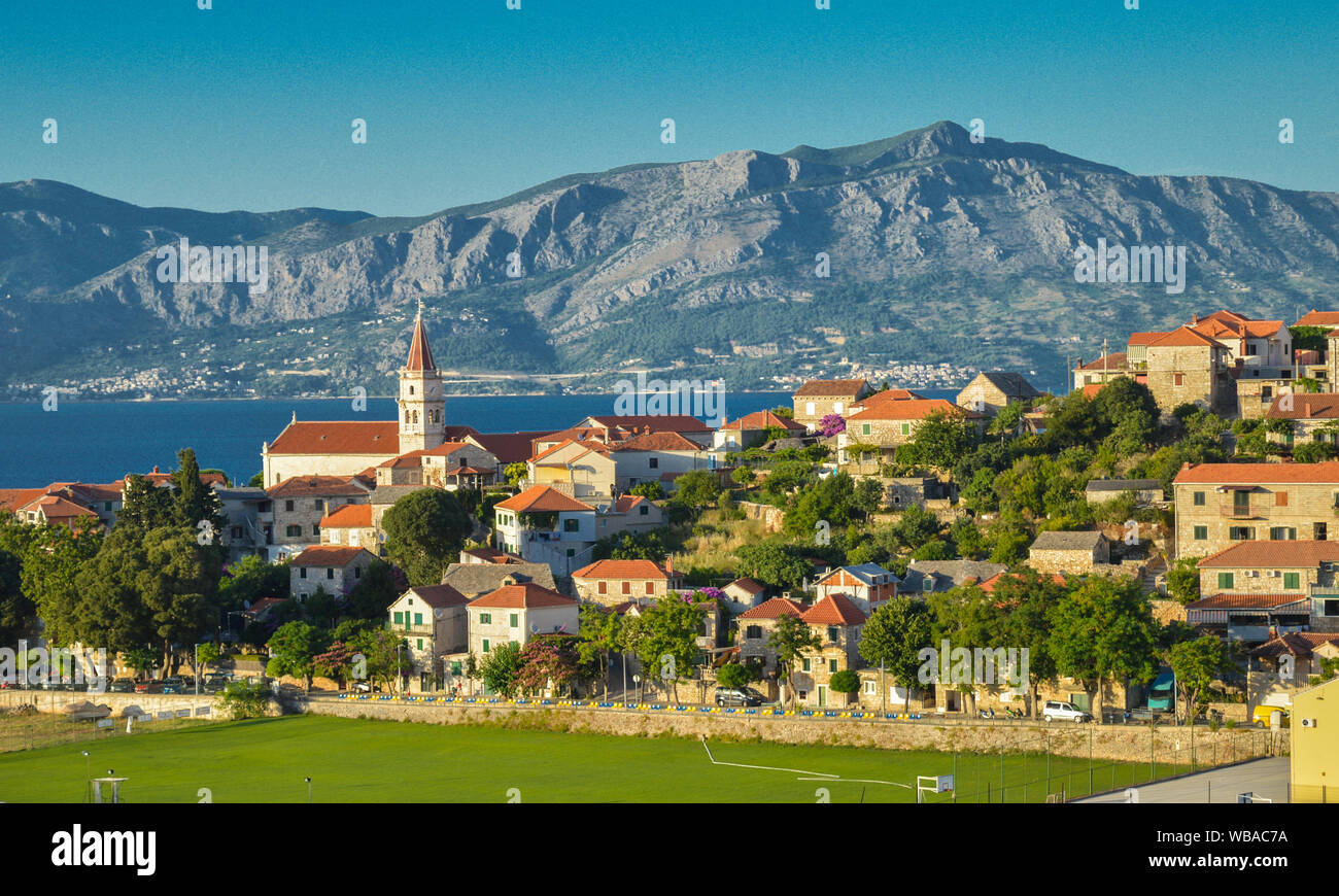 Golden stone architecture hi-res stock photography and images - Alamy