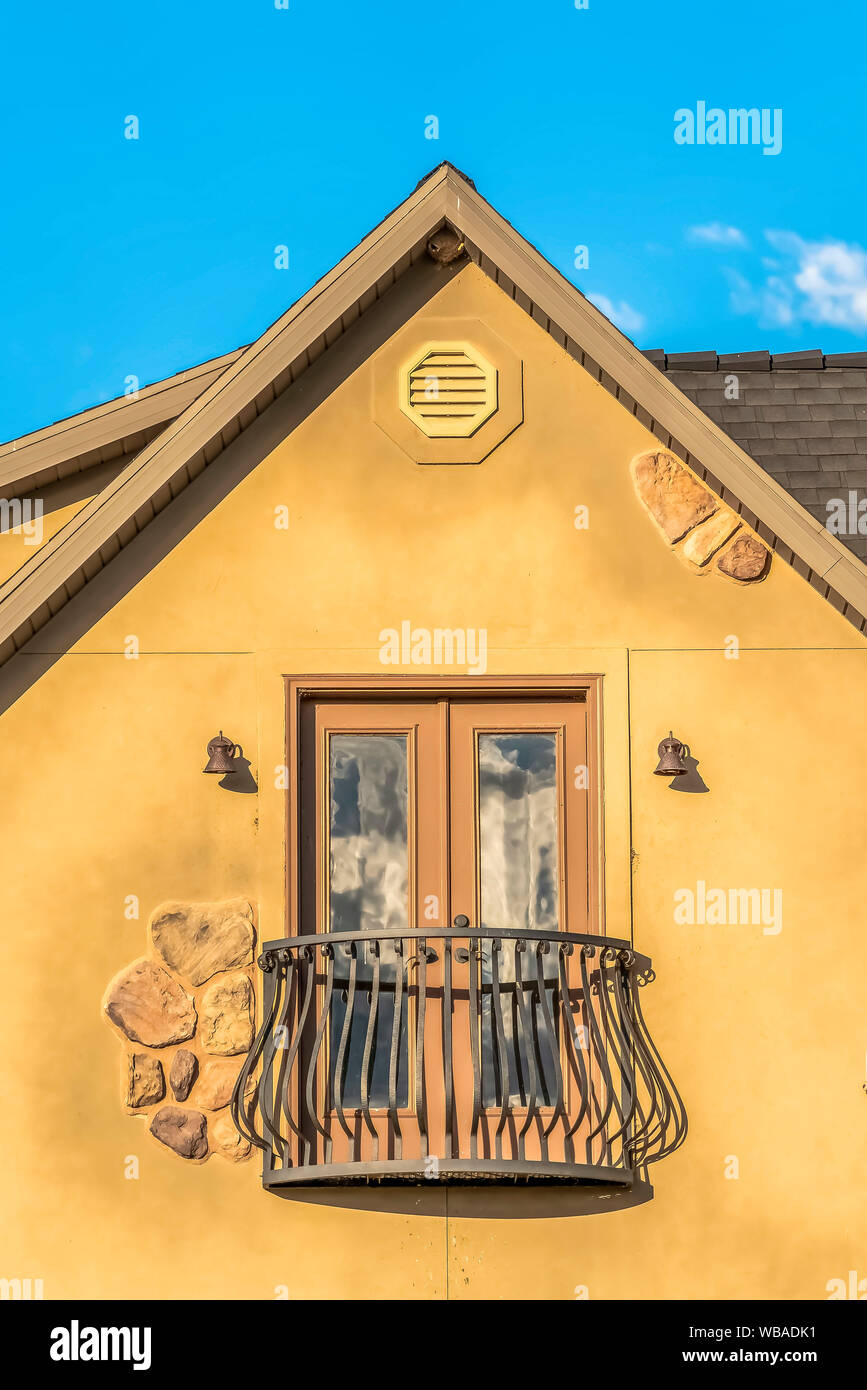 Circular balcony hi-res stock photography and images - Alamy