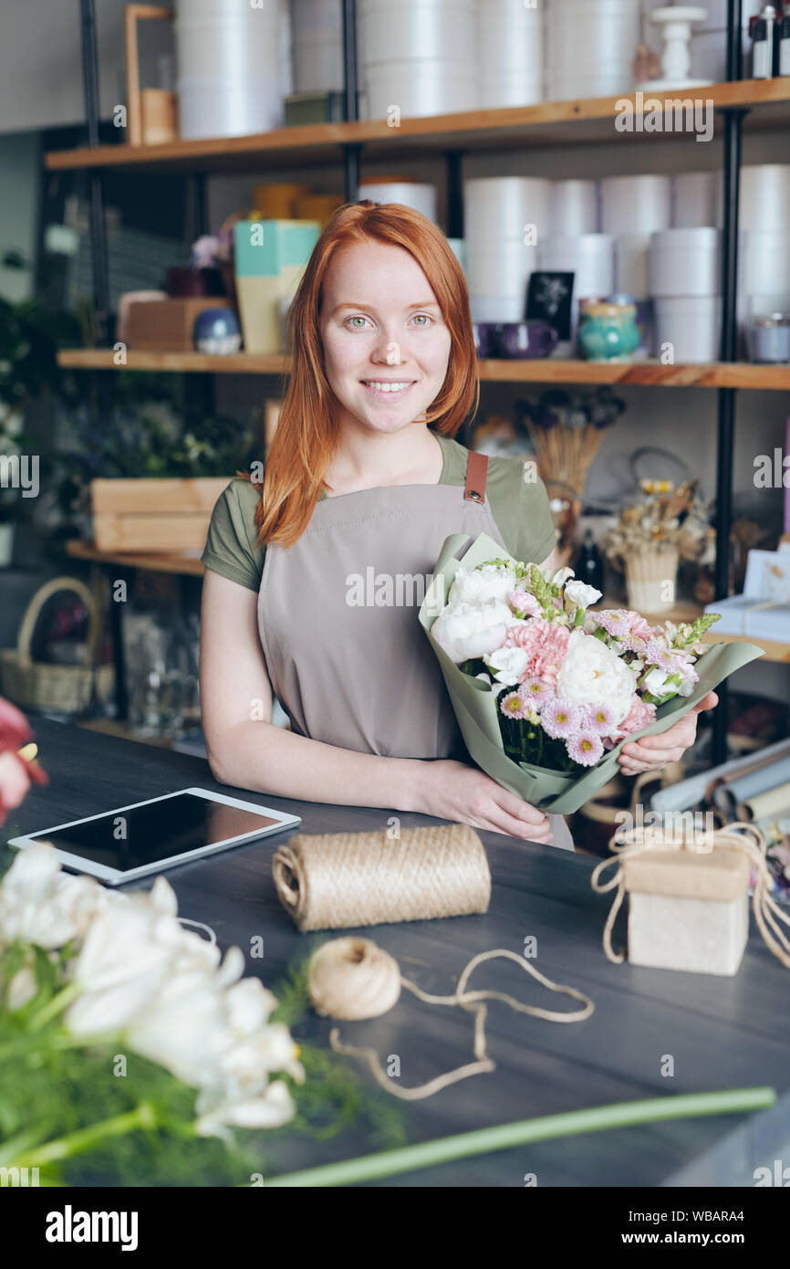 Portrait smiling sales person hi-res stock photography and images - Alamy