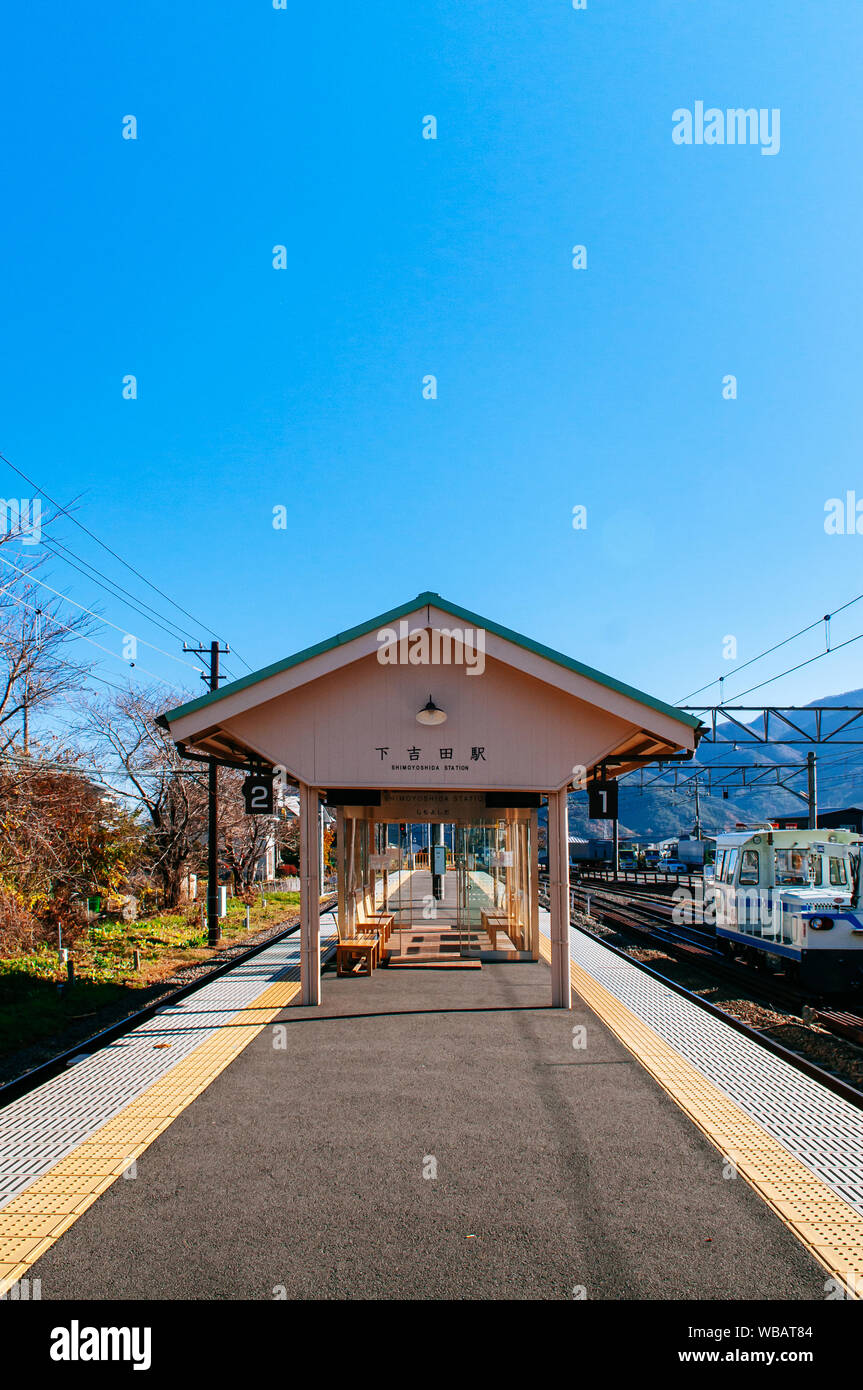 NOV 30, 2018 Fujiyoshida, Japan - Shimoyoshida empty train station ...