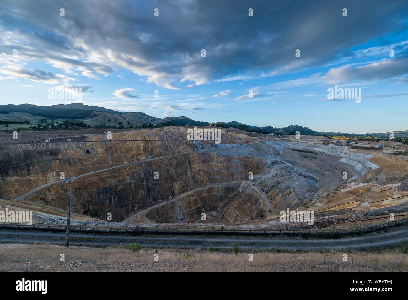 Macraes gold mine hi-res stock photography and images - Alamy