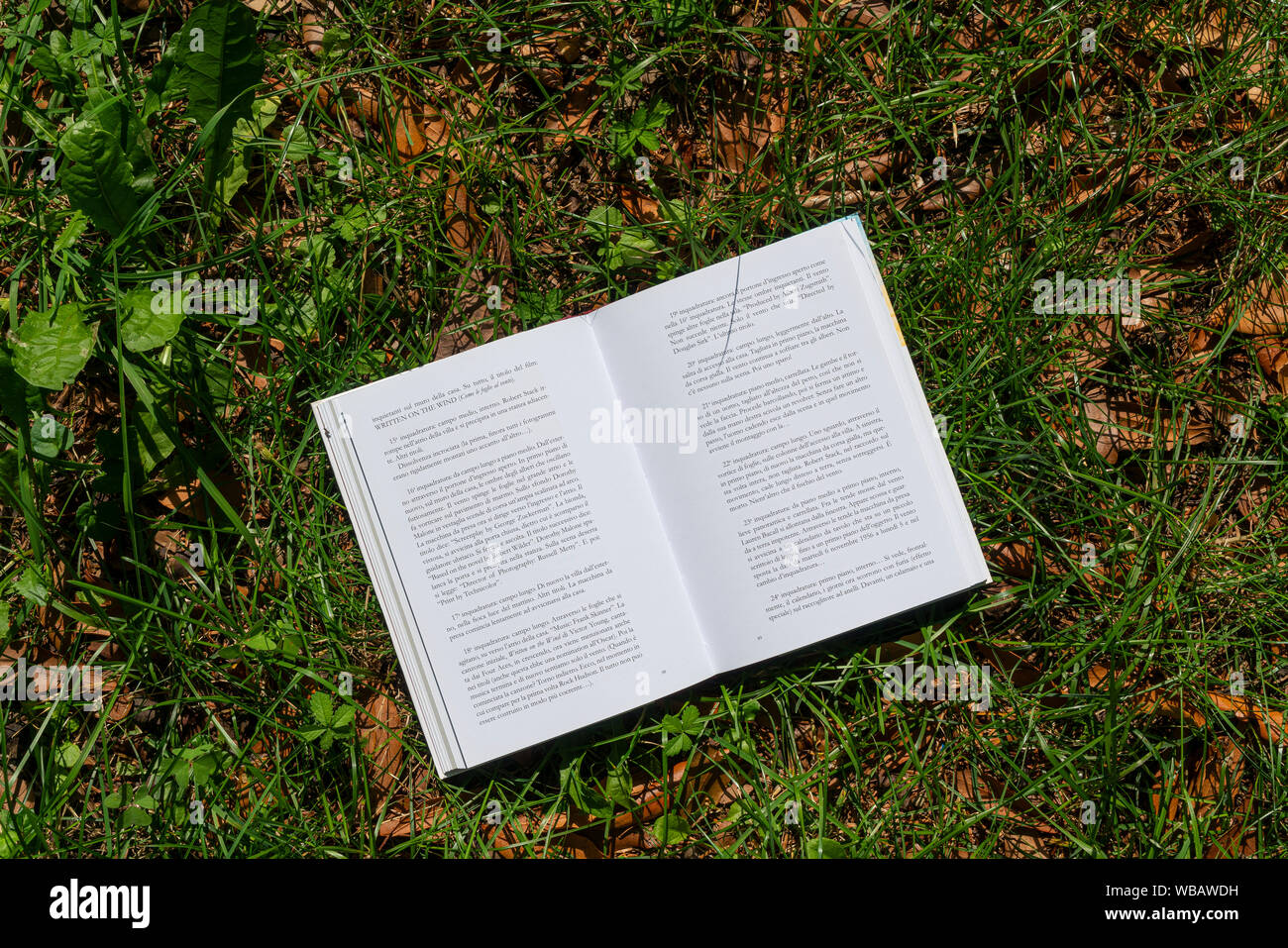 Open book landscape blank hi-res stock photography and images - Alamy