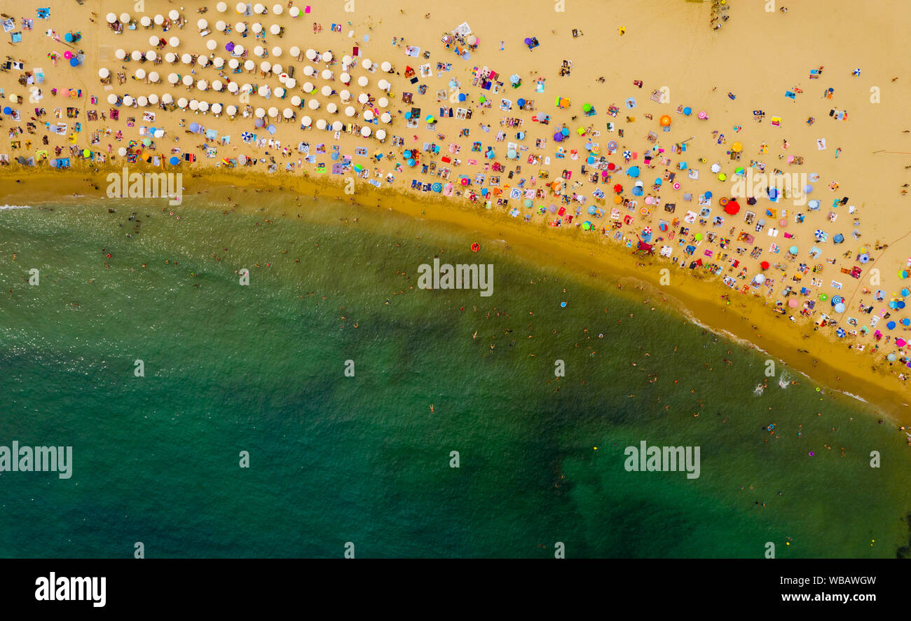 Picturesque overview ocean shoreline hi-res stock photography and ...