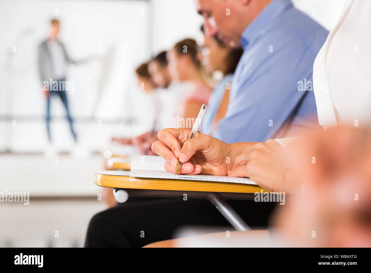 Brief the training hi-res stock photography and images - Alamy