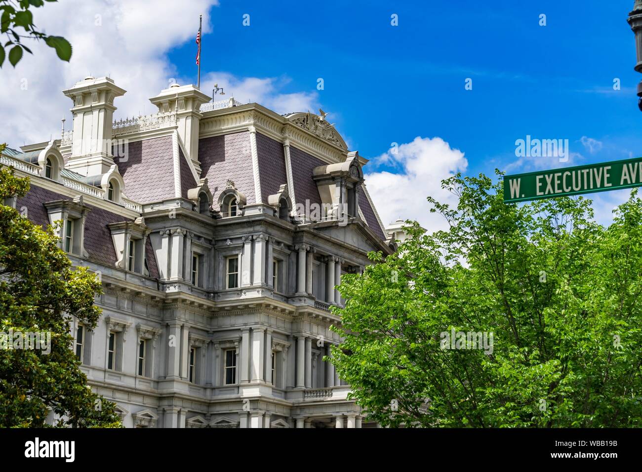 Old executive office buidling hi-res stock photography and images - Alamy