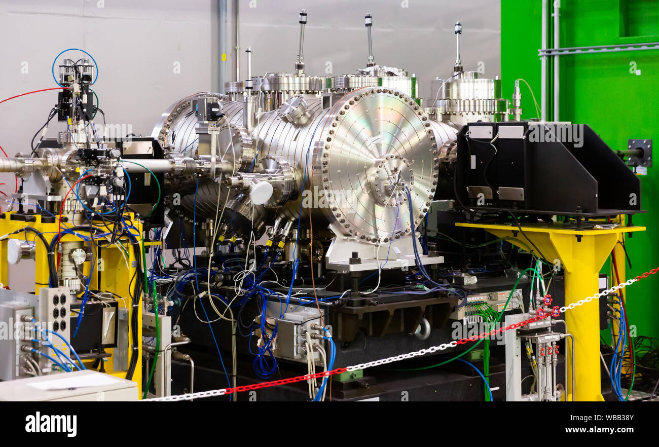 Monochromator hi-res stock photography and images - Alamy