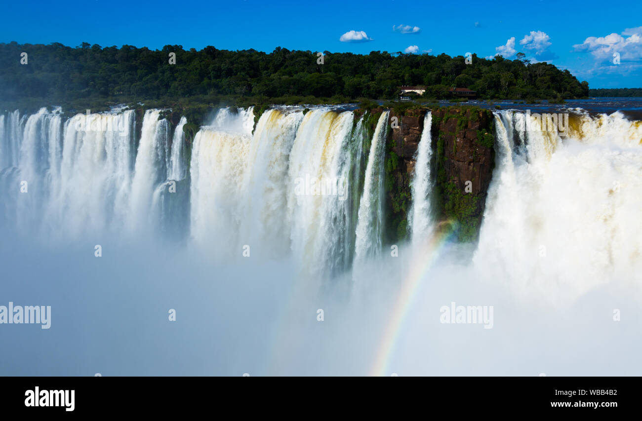 General viewing of the impressive Iguazu Falls system in Argentina ...