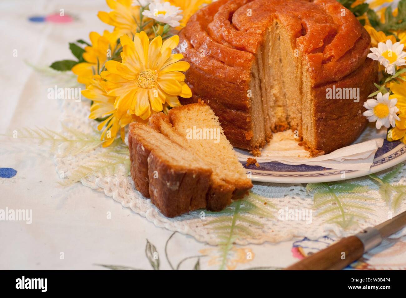 Traditional flower decoration hi-res stock photography and images - Alamy