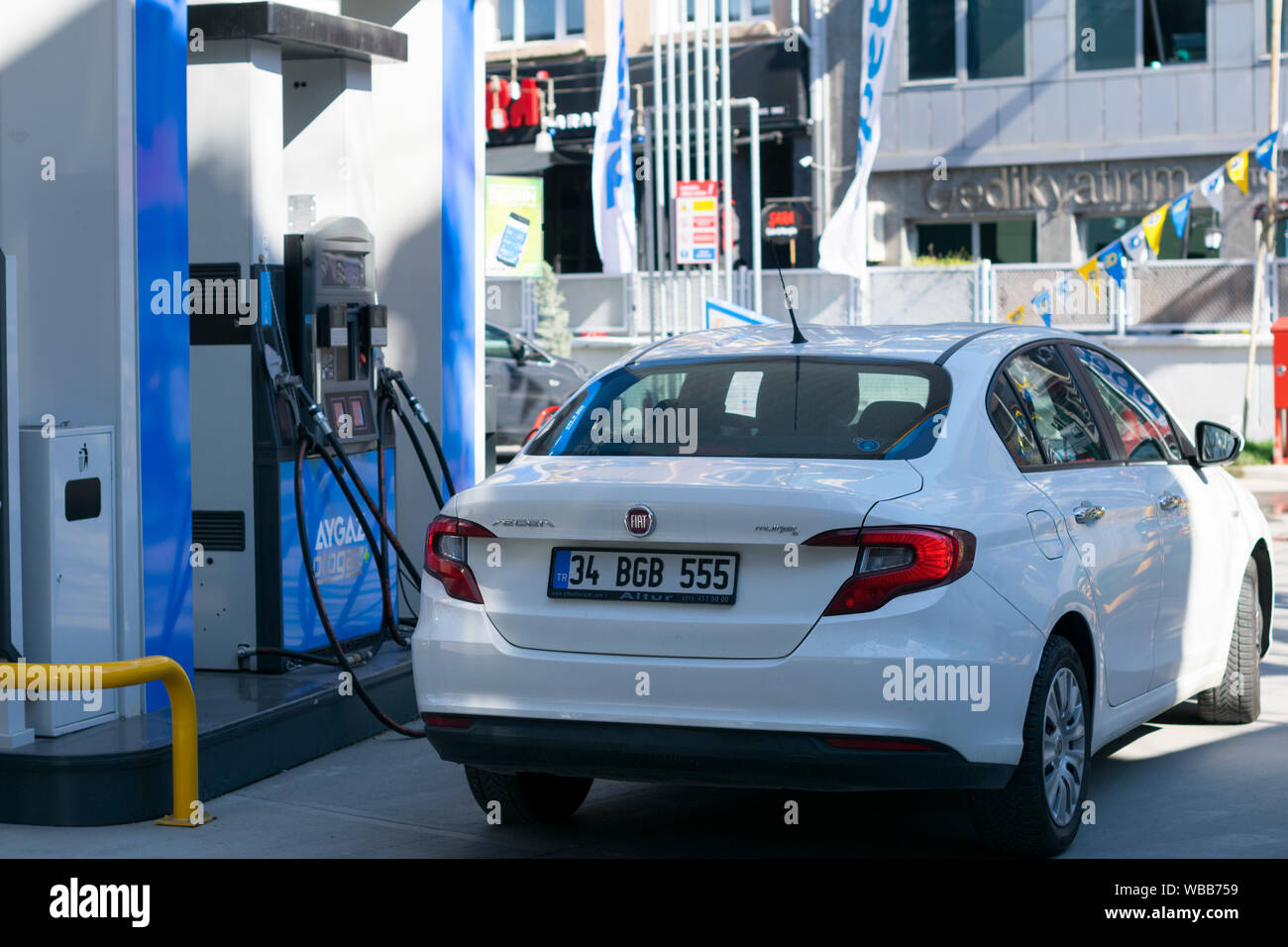 Opet logo hi-res stock photography and images - Alamy