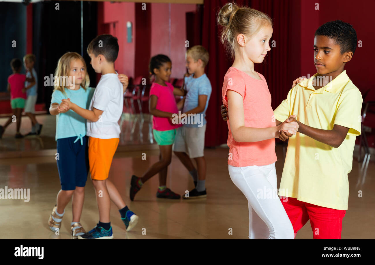 Salsa dance class for kids hi-res stock photography and images - Alamy