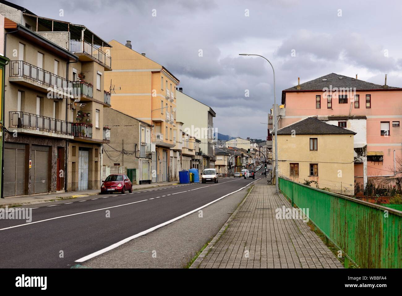 Big street hi-res stock photography and images - Alamy