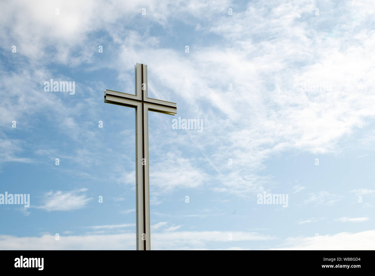 Papal cross hi-res stock photography and images - Alamy