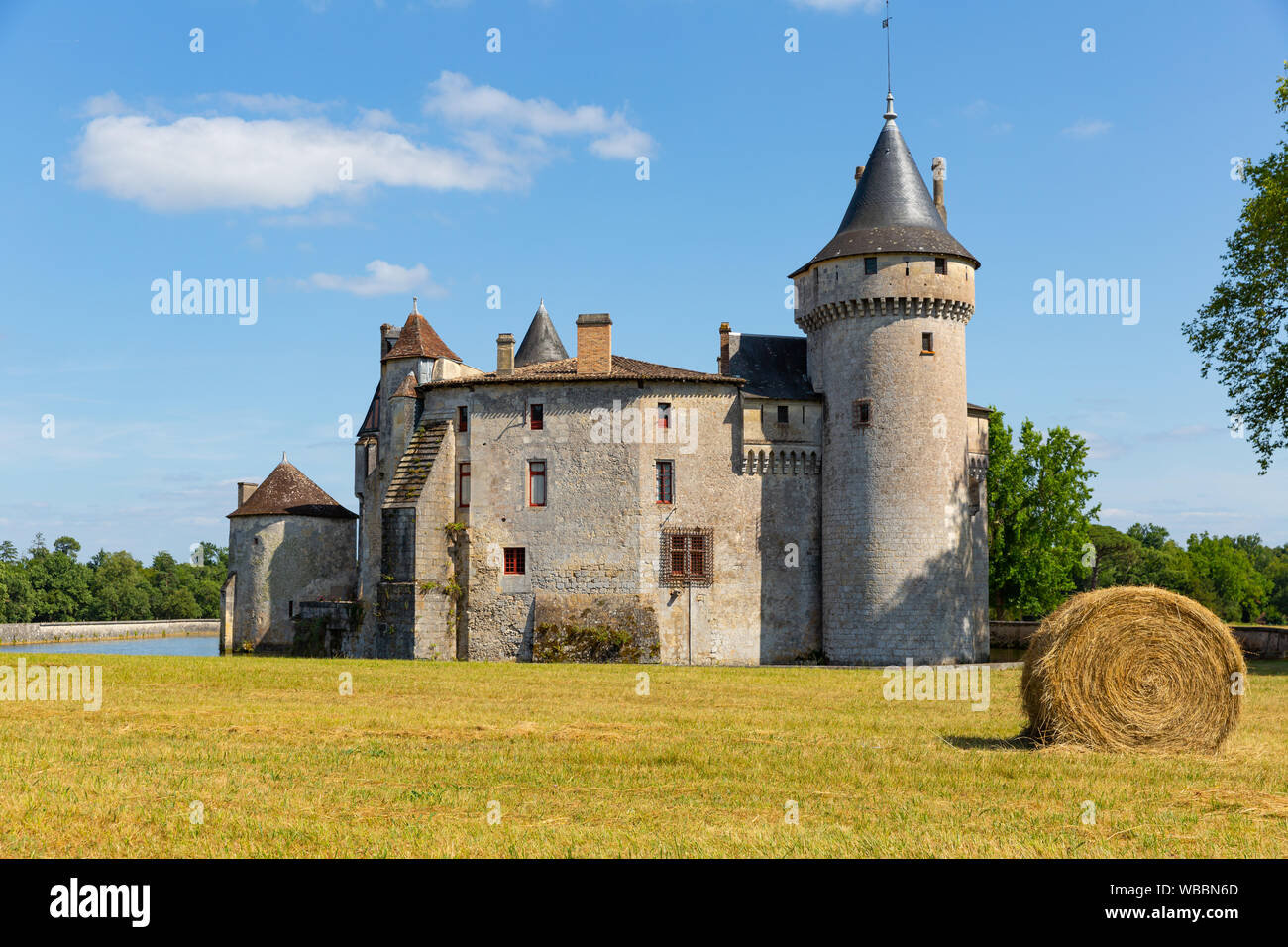 Brede castle france hi-res stock photography and images - Alamy