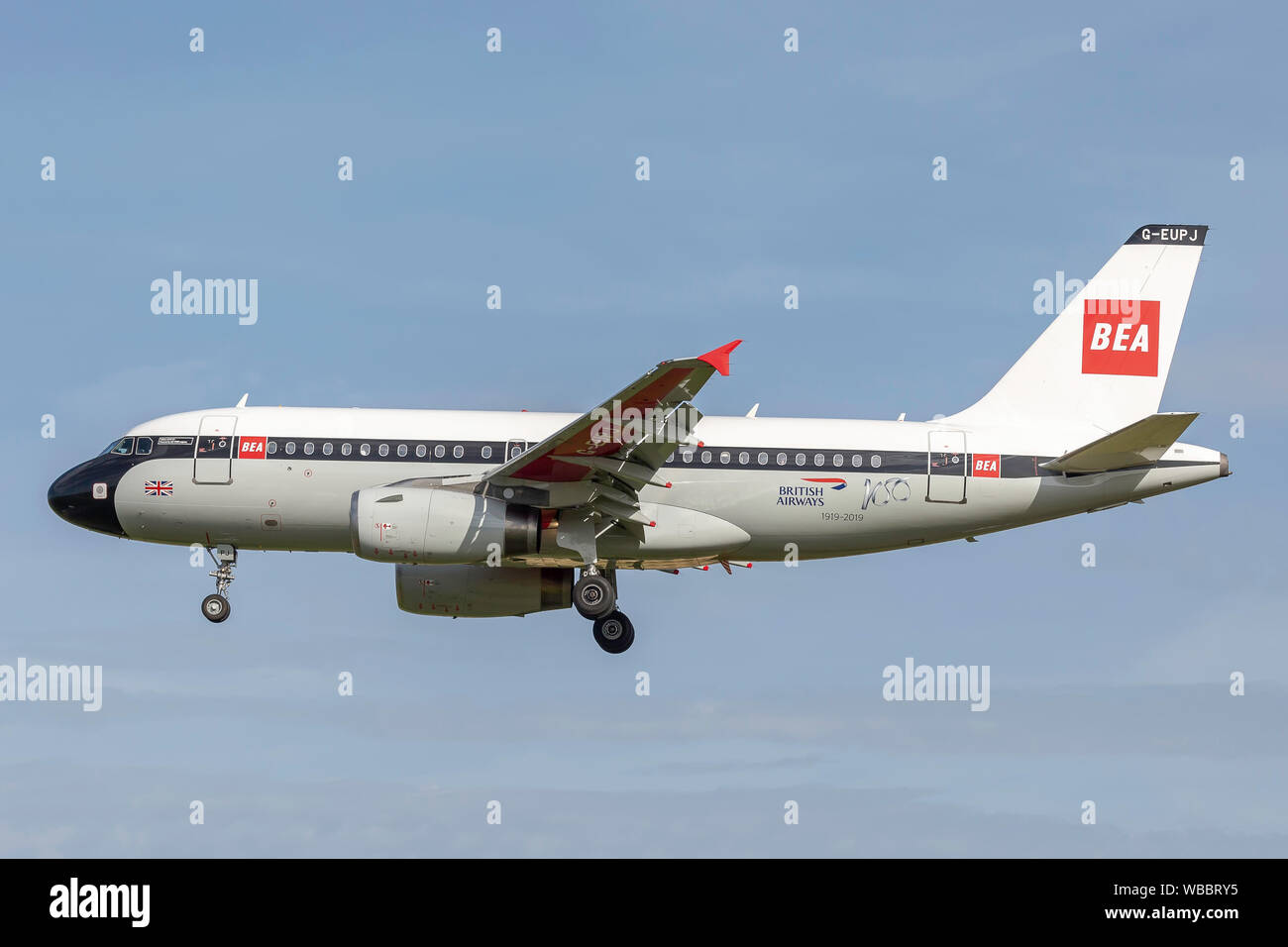 British Airways Airbus A319 in retro BEA (British European Airways ...