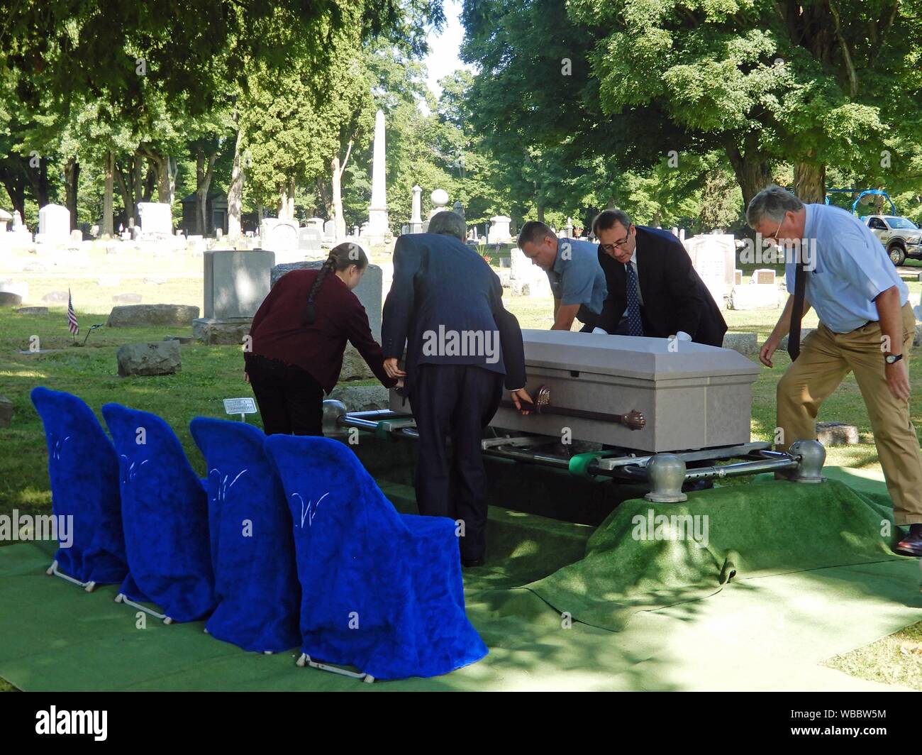 Carrying Casket High Resolution Stock Photography and Images - Alamy