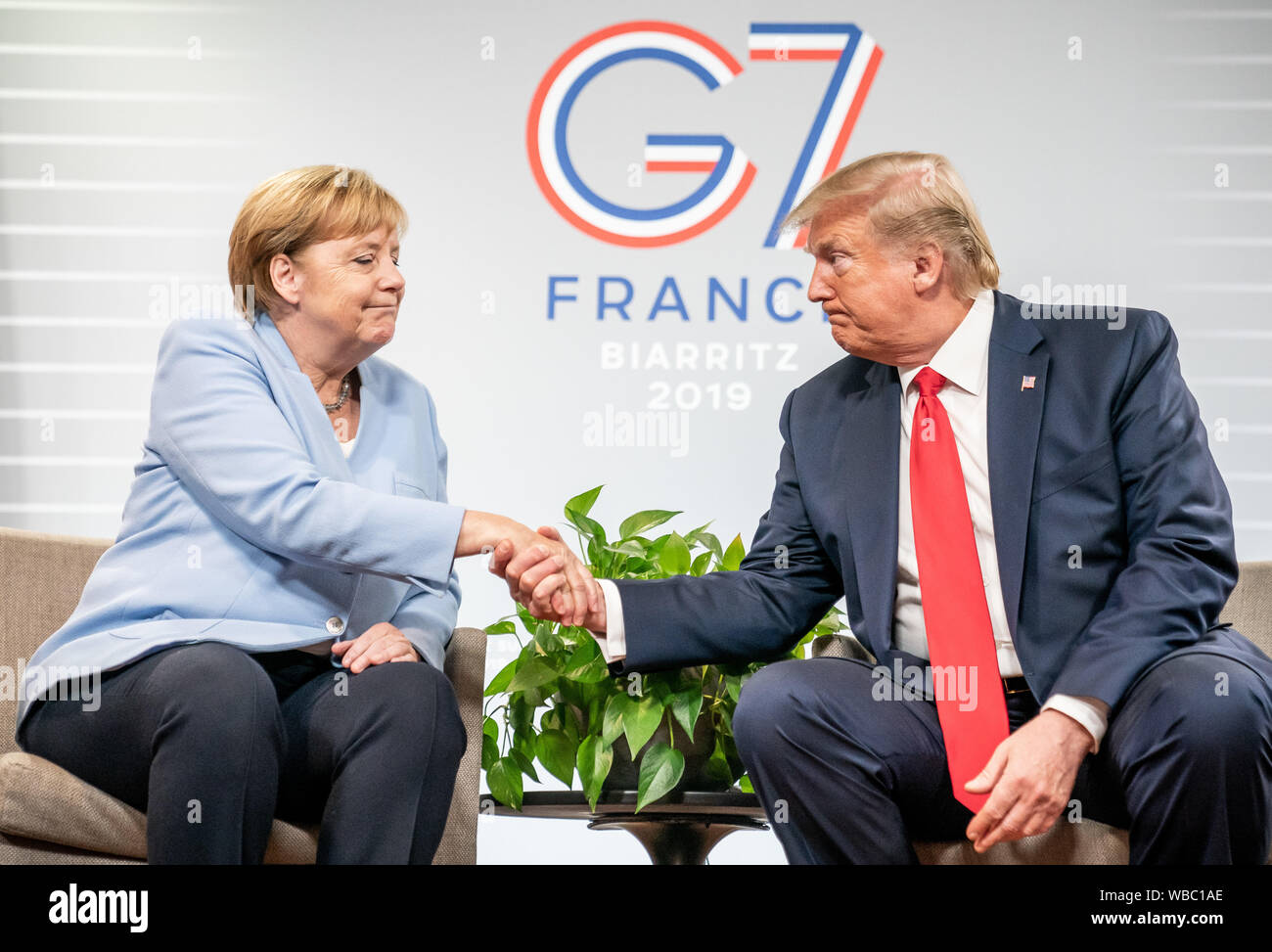 Biarritz, France. 26th Aug, 2019. Chancellor Angela Merkel (CDU,l) and ...