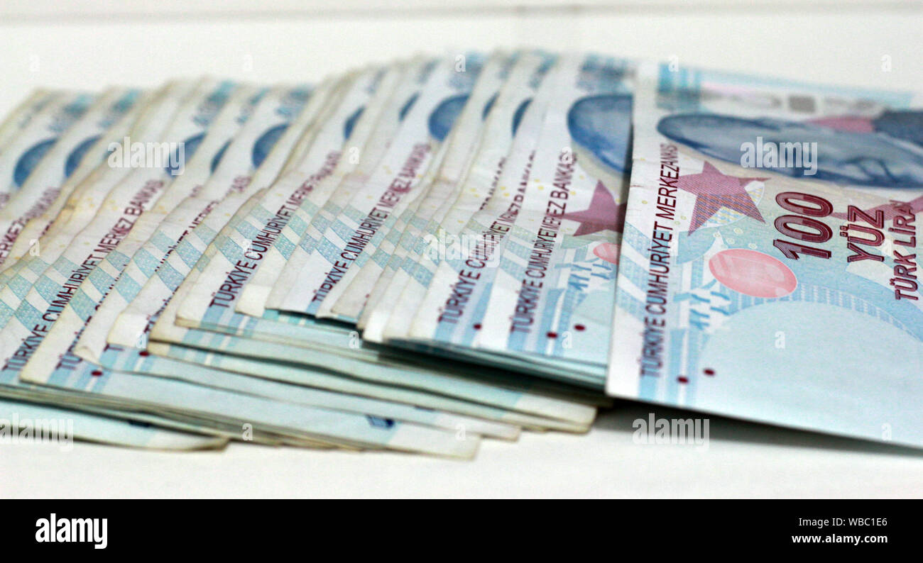 200 euro bill back hi-res stock photography and images - Alamy