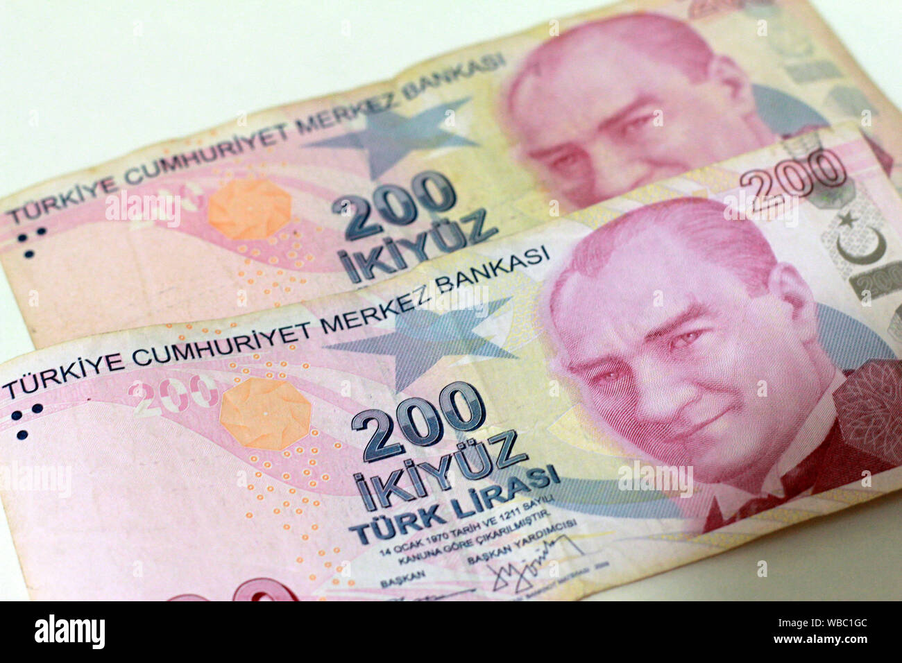 200 tl hi-res stock photography and images - Alamy